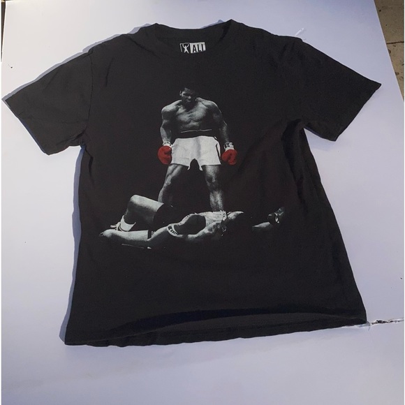 Ali | Shirts | Vintage Muhammad Ali Graphic Tshirt Small | Poshmark